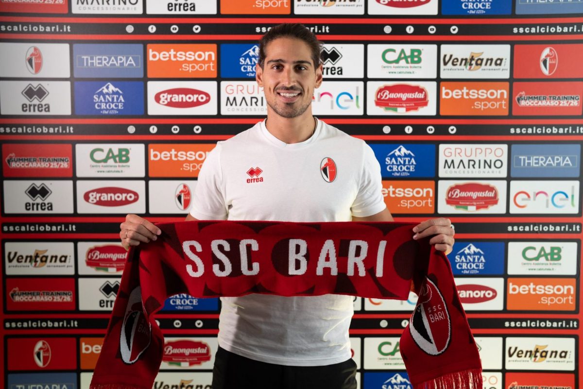 UFFICIALE - Dimitris Nikolaou è un nuovo difensore del Bari. La formula